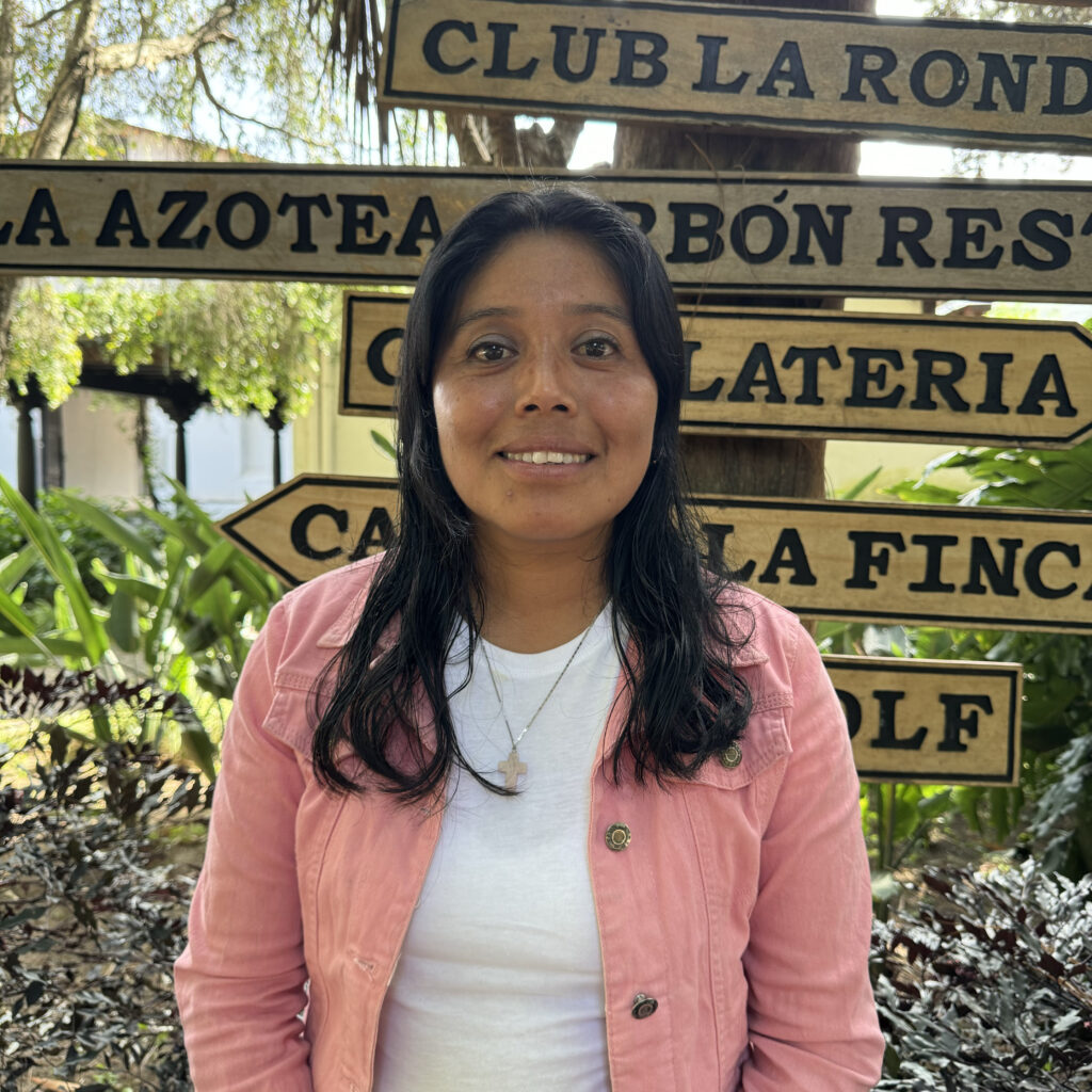 Irma Soledad Aquino Ramos - Mundo Contigo